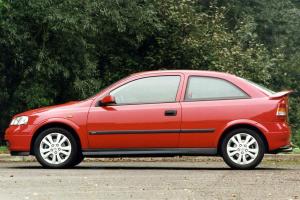 Vauxhall Astra Mk IV CC 1.7 TD (68 Hp)